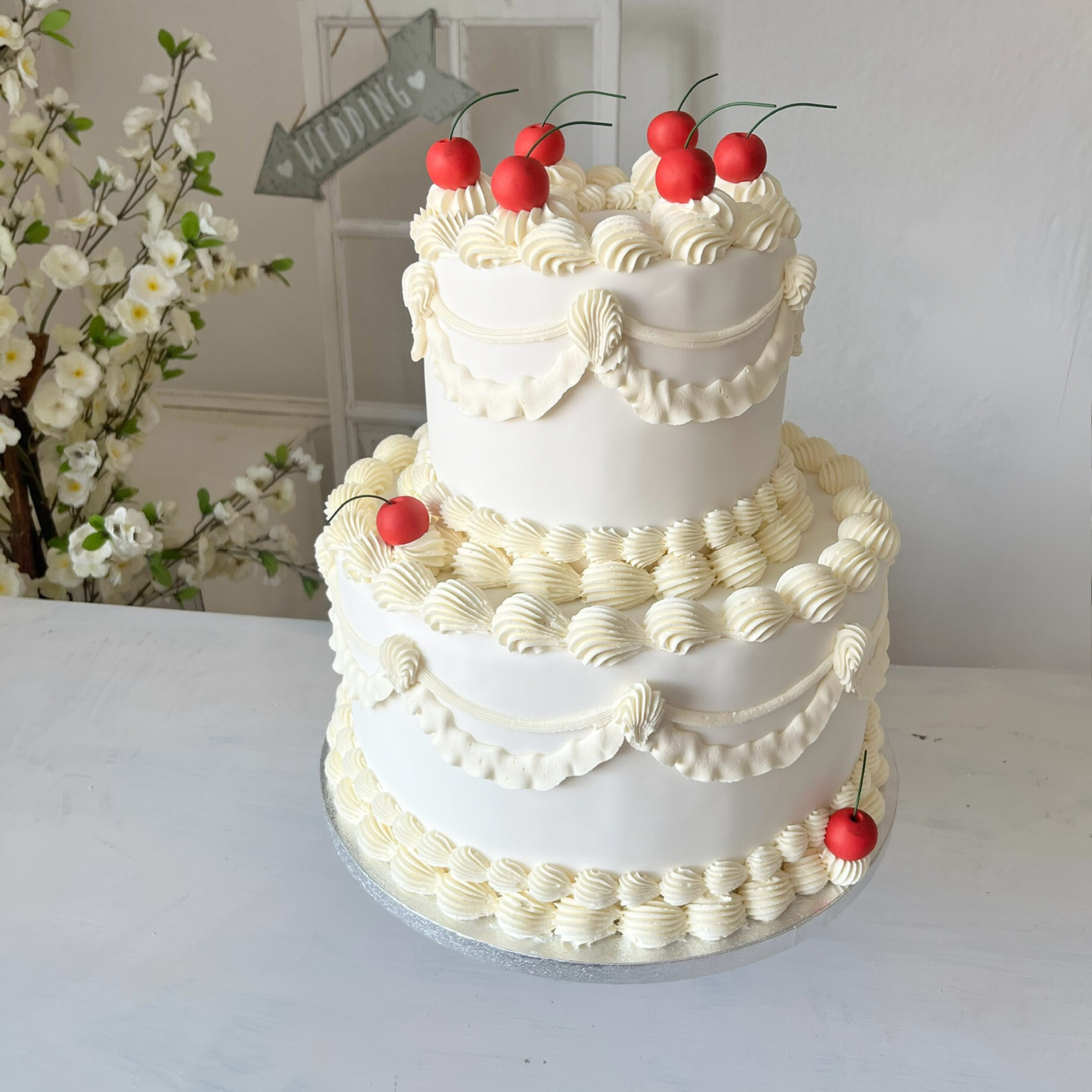 Retro Piping & Cherries – Gardners Bakery